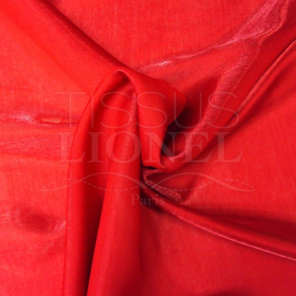 SATIN CHANGEANT ROUGE – Tissus Lionel