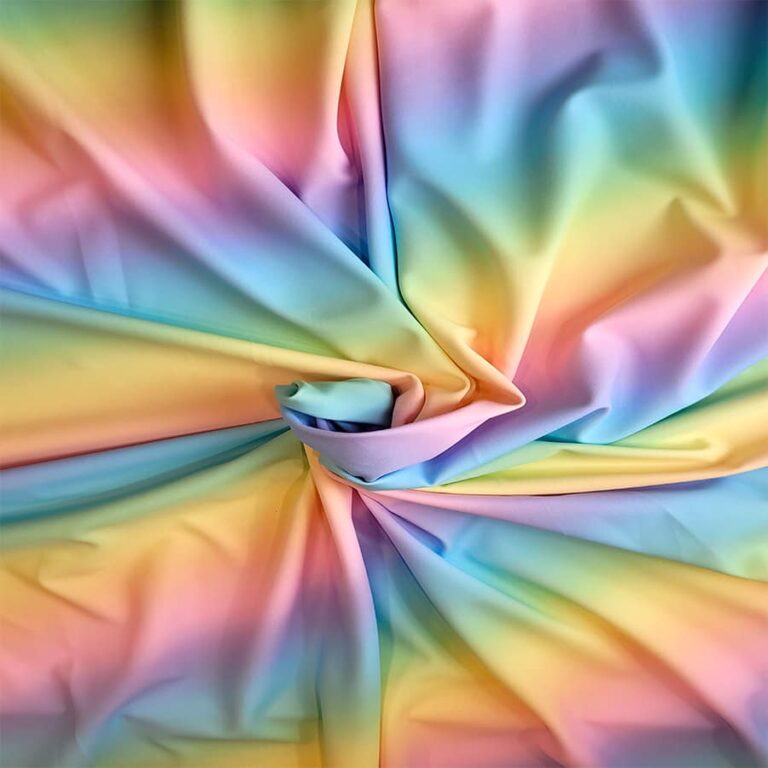Lycra imprimé arc en ciel mat au mètre pour maillot de bain - Tissus Lionel